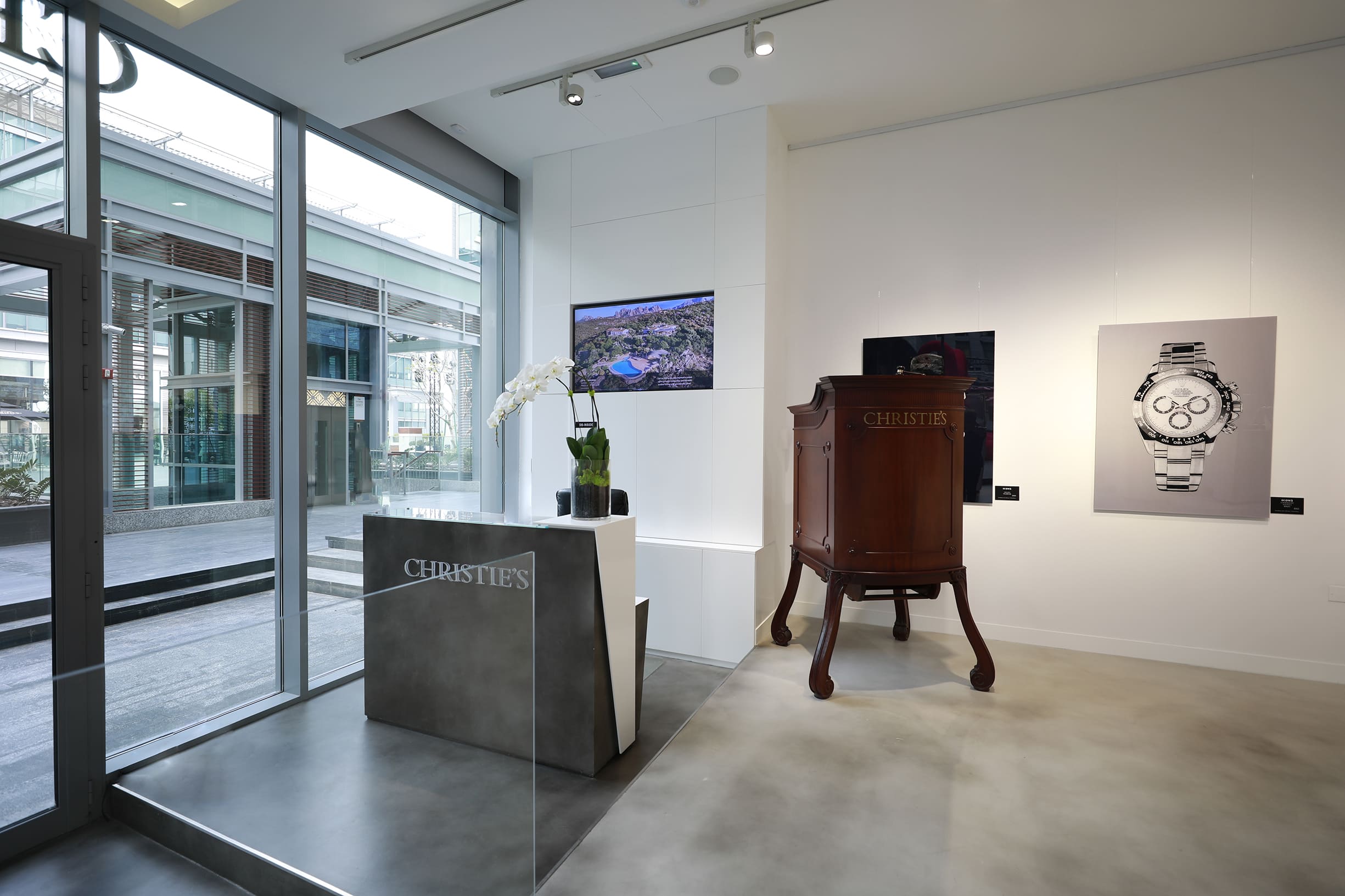 Christies`s Ofiice Interior design | KG Design | Office Fit-out | Renovation